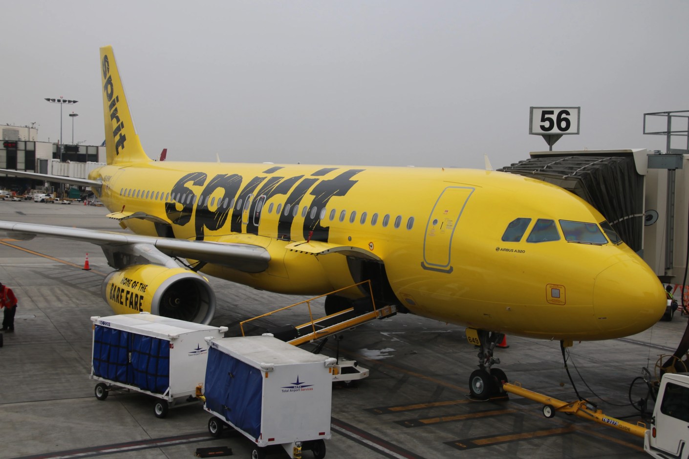 Revisión: Spirit Airlines (A321) Asiento delantero grande ORD-OAK ...